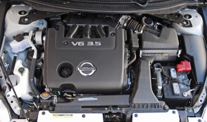 2009 Nissan Altima Coupe 3.5 SE Test Drive : Automotive Addicts