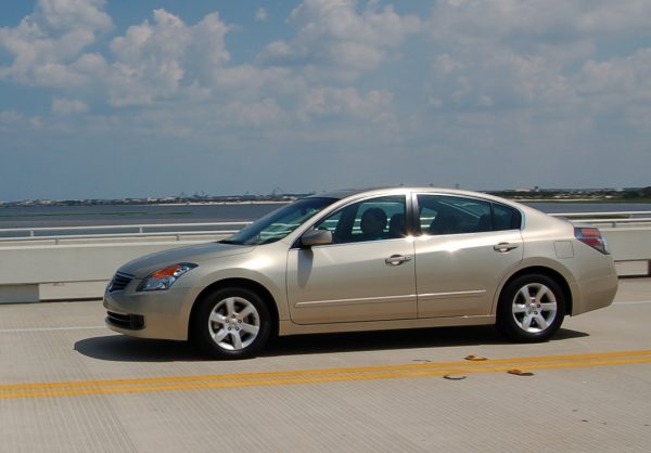 2009 Nissan Altima 2.5 S Review & Test Drive : Automotive Addicts