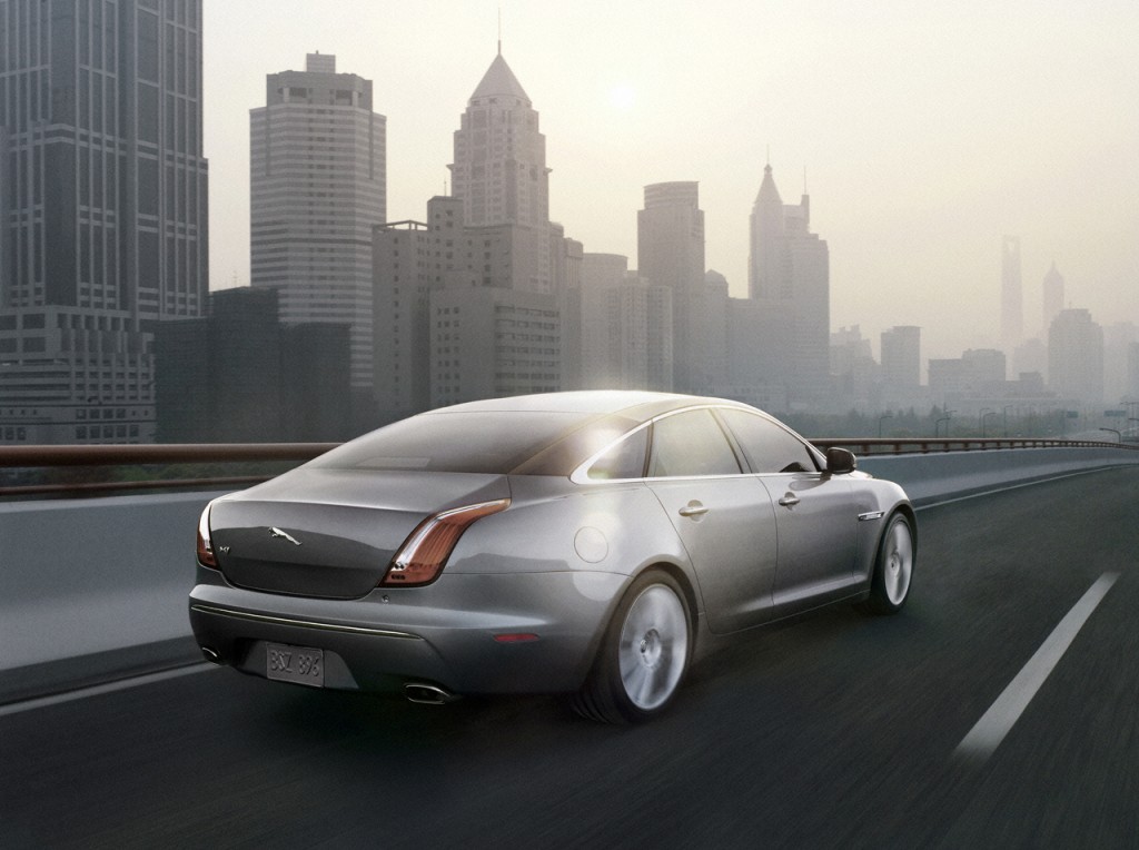 2010 Jaguar XJ: The New Cat Revealed! : Automotive Addicts
