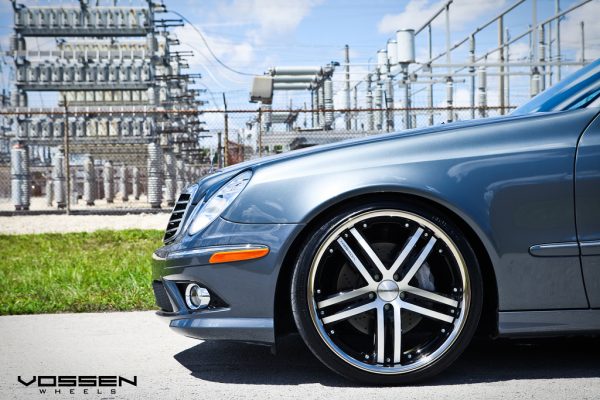 Mercedes-Benz E550 Riding On 20 inch Vossen VVS085 Wheels : Automotive ...