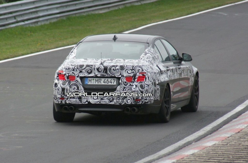 BMW Presents One-Off M5 CSL : Automotive Addicts