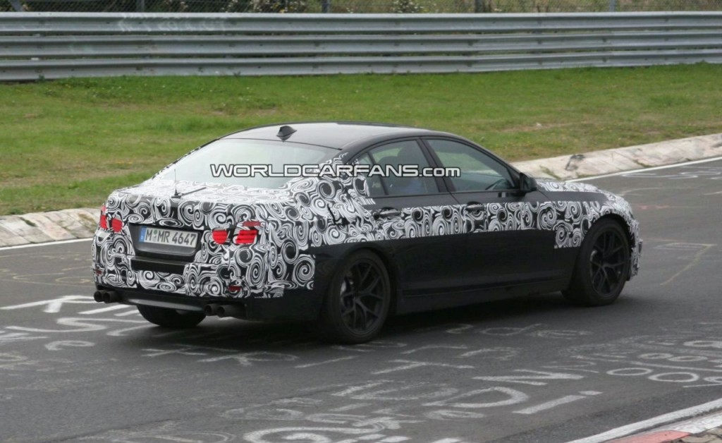 BMW Presents One-Off M5 CSL : Automotive Addicts