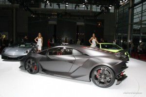 Lamborghini Sesto Elemento (Sixth Element) Revealed at Paris Motor Show ...