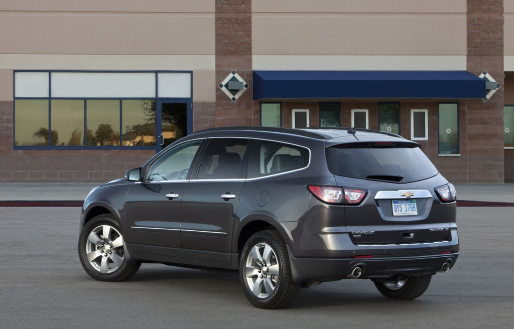 Chevrolet Debuts Refreshed 2013 Traverse Crossover : Automotive Addicts