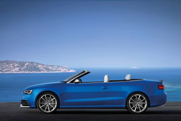 New 2013 Audi RS5 Cabriolet Debuts Packing 450 Horsepower : Automotive ...