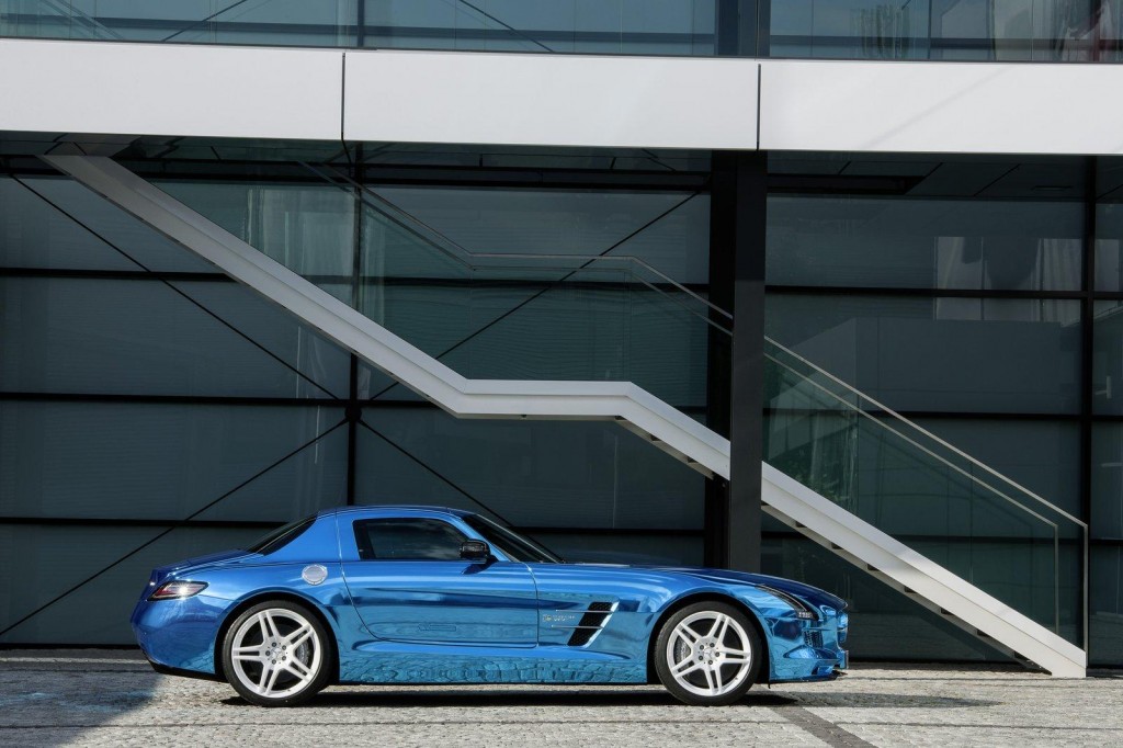 Mercedes-Benz SLS Electric Drive Electrifies At 2012 Paris Motor Show ...