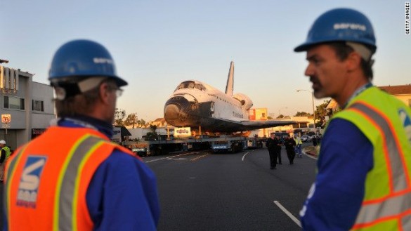 Toyota Tundra Successfully Tows 145-Ton Space Shuttle Endeavour: Video ...