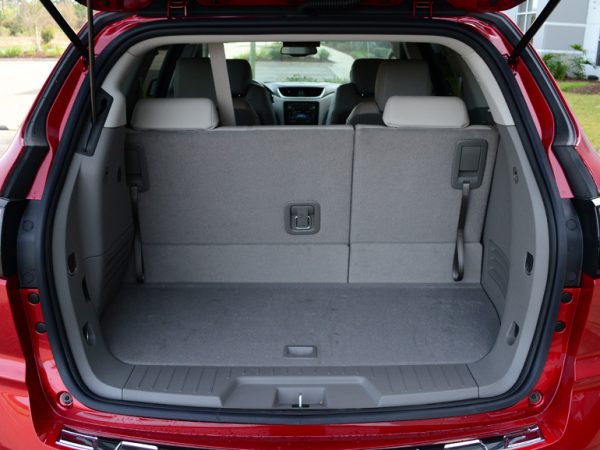 2013-chevrolet-traverse-rear-cargo-seats-up : Automotive Addicts