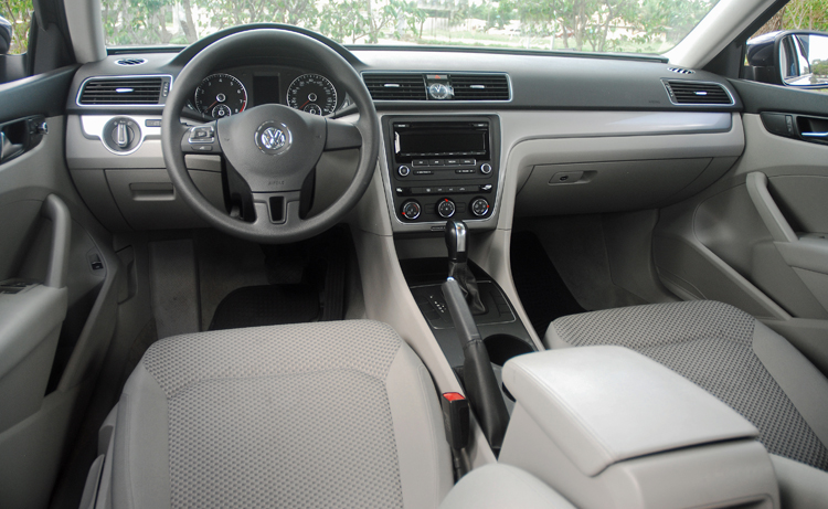 2013 Volkswagen Passat S Dashboard Done Small : Automotive Addicts