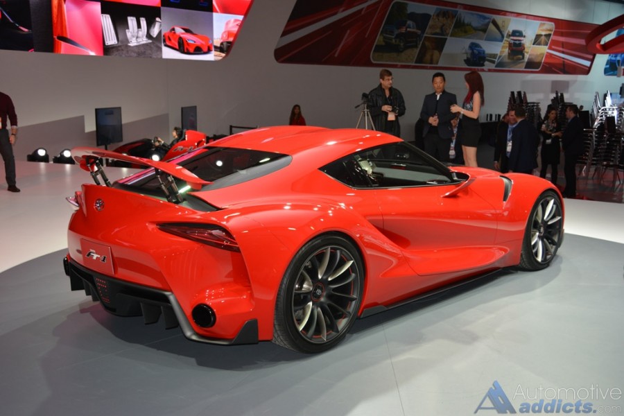Live Photos From 2014 North American International Auto Show in Detroit ...