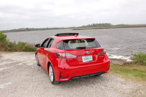 2014 Lexus CT200h rear : Automotive Addicts