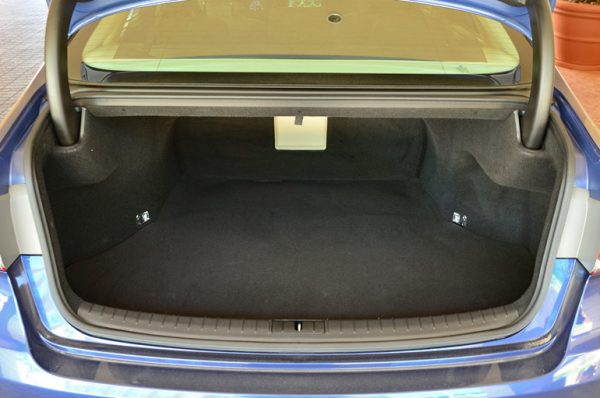 2015 Hyundai Genesis Sedan First Drive Impressions : Automotive Addicts