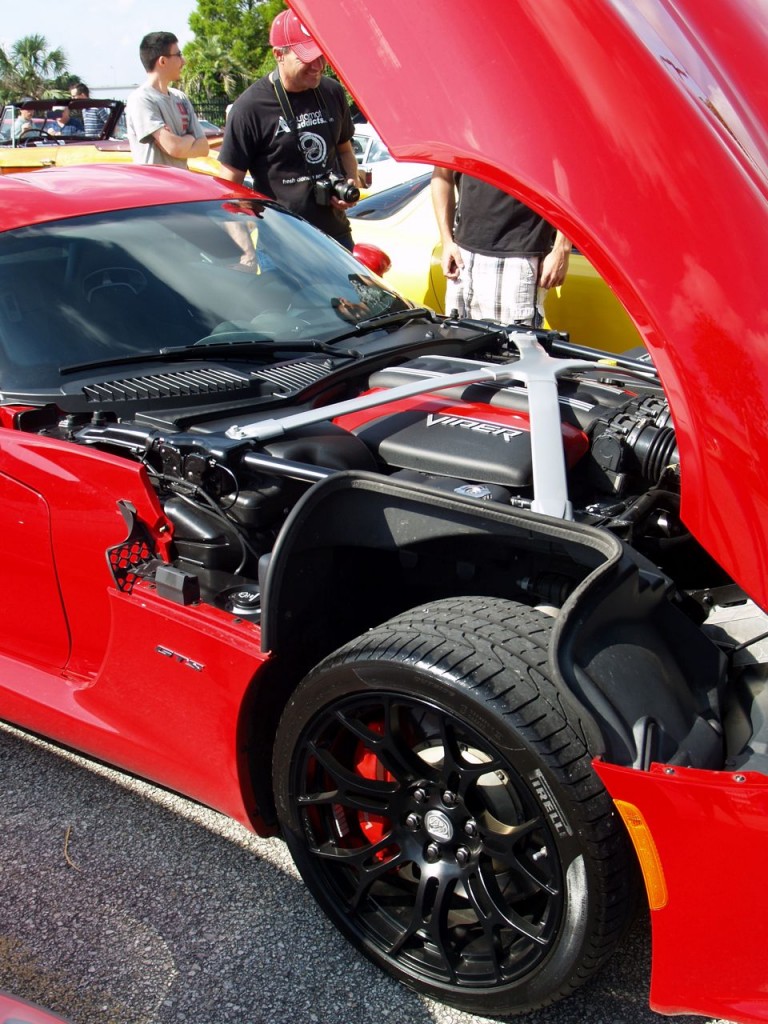 A good life, with cars, coffee and a captivating Viper : Automotive Addicts