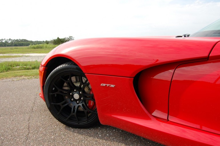 A good life, with cars, coffee and a captivating Viper : Automotive Addicts