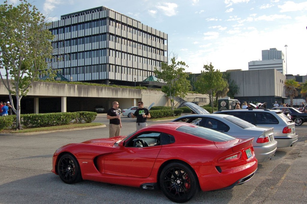 A good life, with cars, coffee and a captivating Viper : Automotive Addicts