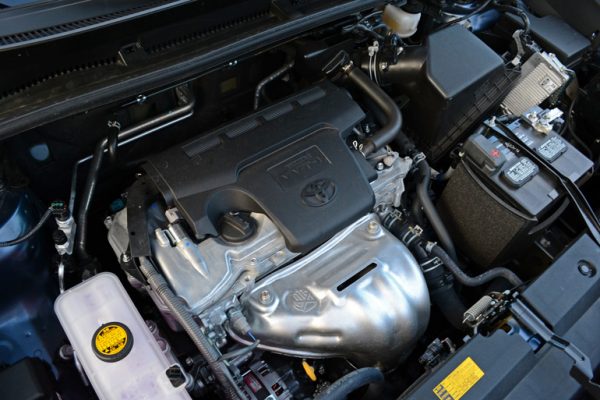 2014 Toyota RAV4 XLE FWD Review & Test Drive : Automotive Addicts