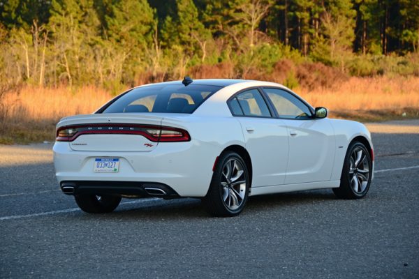 2015 Dodge Charger R/T Review & Test Drive : Automotive Addicts