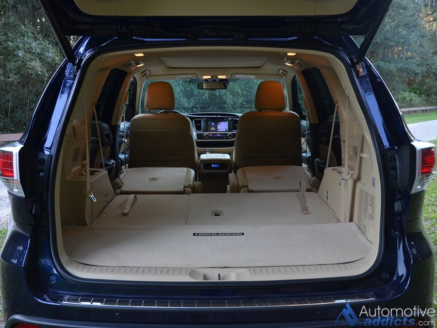 2015-toyota-highlander-hybrid-rear-cargo-seats-down : Automotive Addicts