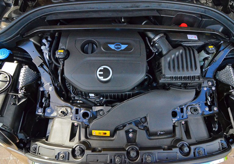 2018 Mini Cooper S E Countryman ALL4 Plug-In Hybrid Review & Test Drive ...