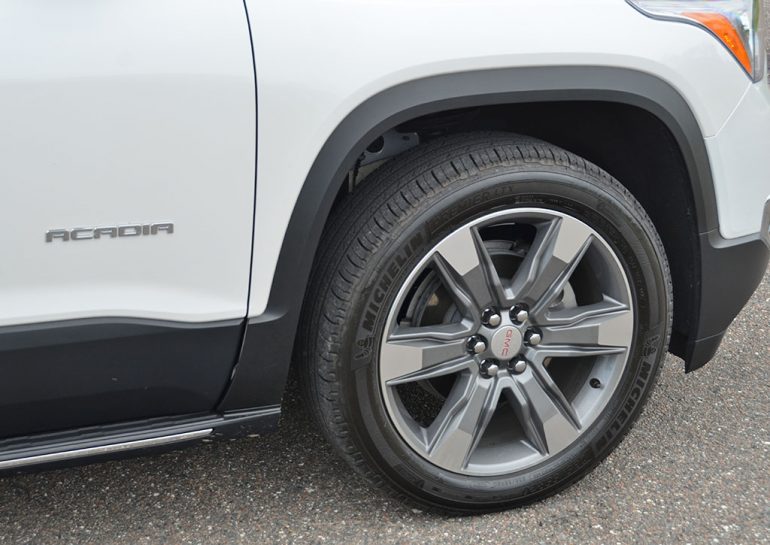 2018 GMC Acadia Review & Test Drive : Automotive Addicts