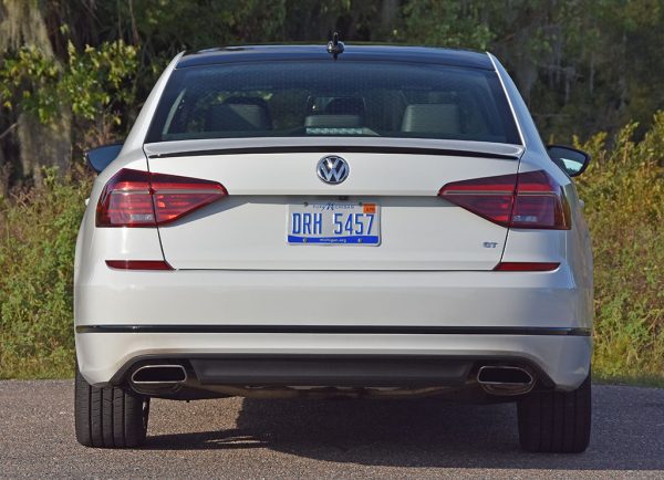 2018 Volkswagen Passat GT Quick Spin Test Drive Review : Automotive Addicts