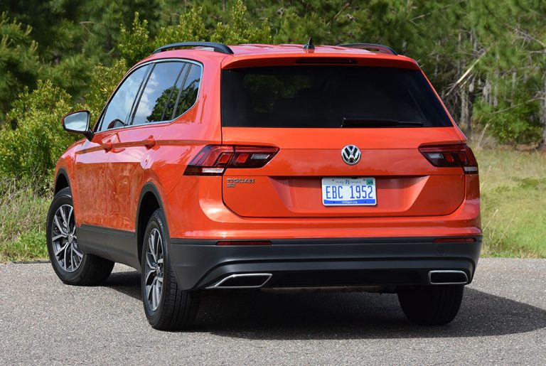 2019 Volkswagen Tiguan SE Review & Test Drive : Automotive Addicts