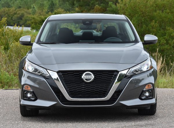 2019 Nissan Altima SV Review & Test Drive : Automotive Addicts
