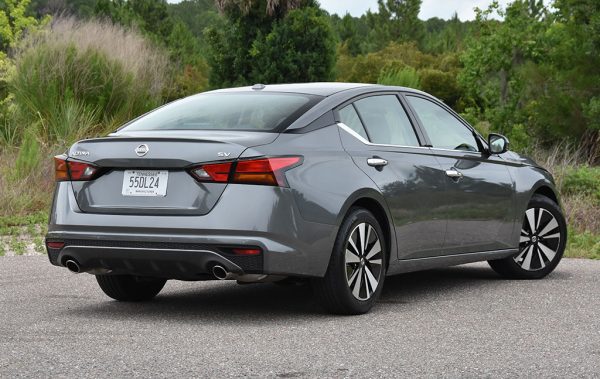 2019 Nissan Altima SV Review & Test Drive : Automotive Addicts