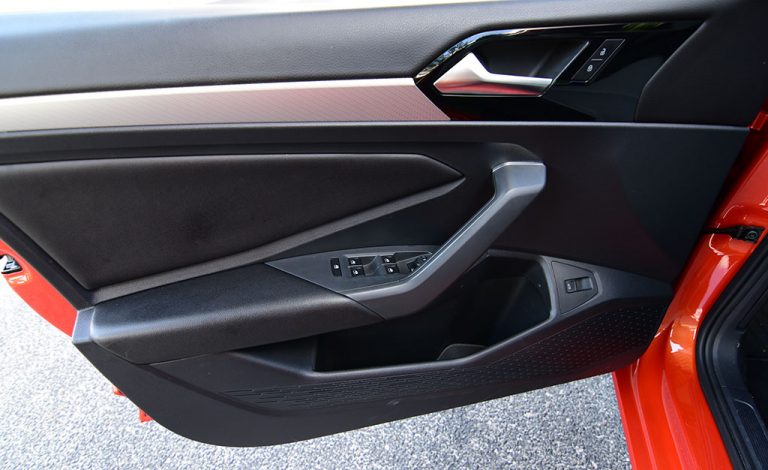 2019 Volkswagen Jetta 1.4T R-Line Review & Test Drive : Automotive Addicts