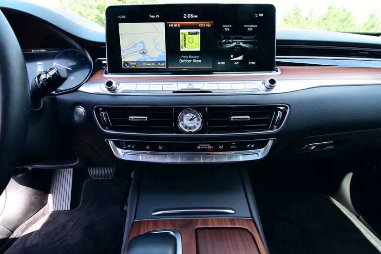 2019 Kia K900 Luxury Review & Test Drive : Automotive Addicts