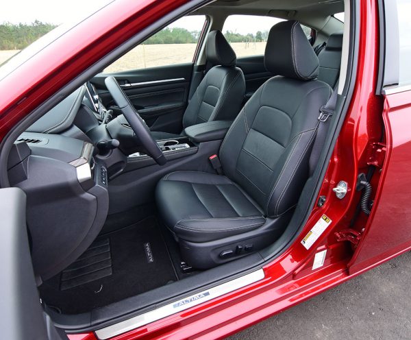 2020 Nissan Altima 2.0 Platinum VC-Turbo FWD Review & Test Drive ...