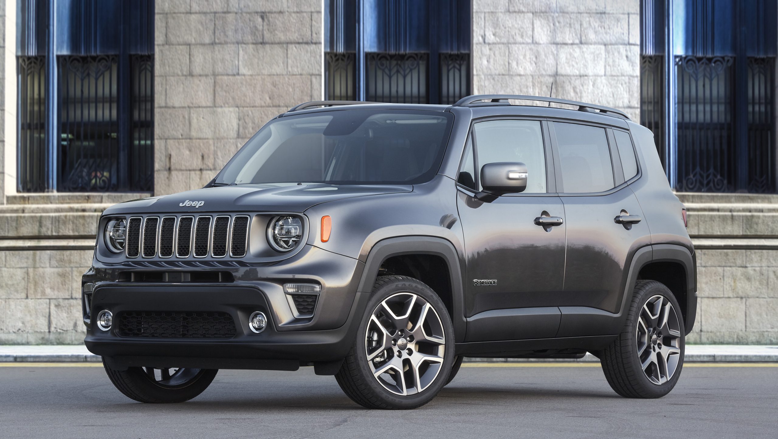 The Continually Evolving Small SUV: 2019 Jeep Renegade : Automotive Addicts