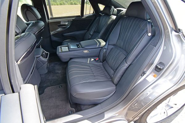 2020 Lexus LS 500 AWD Review & Test Drive : Automotive Addicts