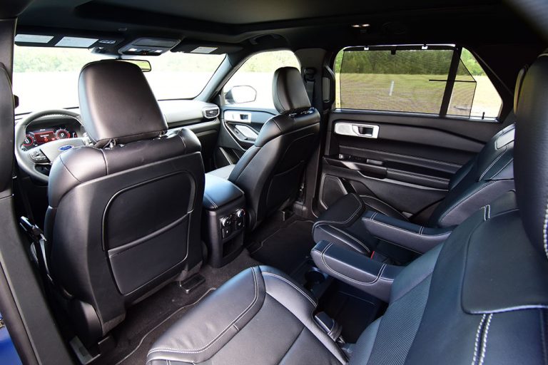 2020-ford-explorer-st-interior-rear : Automotive Addicts