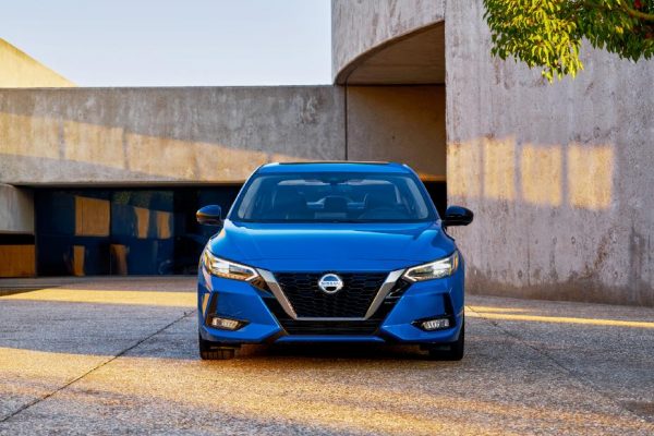 Nissan’s Fresh Take on the 2020 Sentra and Versa Sedans : Automotive ...