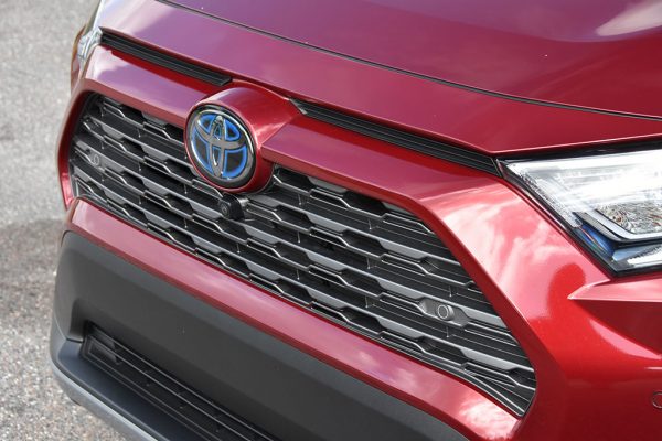 2020 Toyota RAV4 Hybrid Limited Review & Test Drive : Automotive Addicts