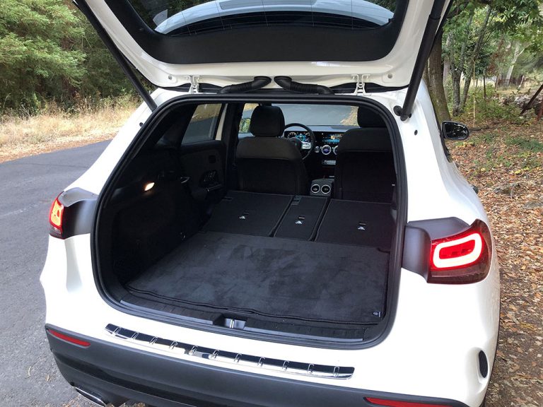 2021 Mercedes-Benz GLA250 4Matic SUV Review & Test Drive : Automotive ...