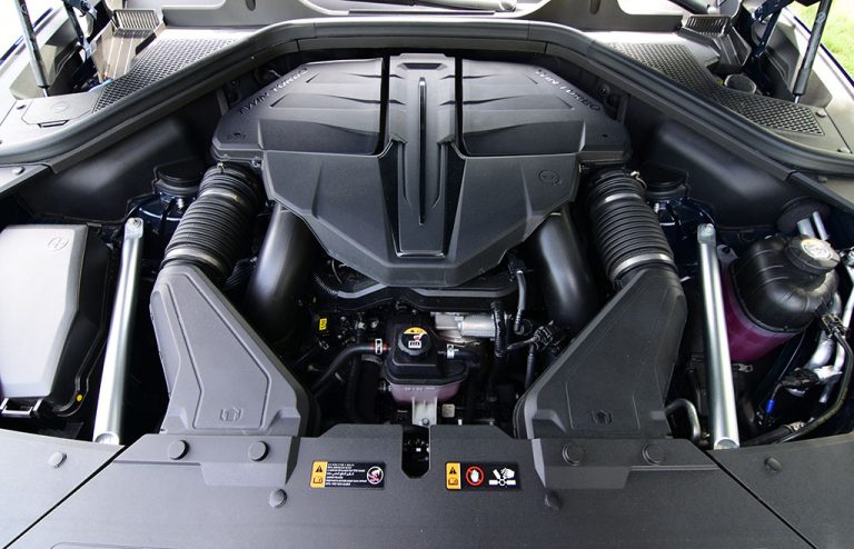 2021 Genesis GV80 AWD 3.5T Prestige Review & Test Drive : Automotive ...