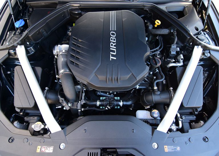 2022 Genesis G70 3.3T Sport Prestige Review & Test Drive : Automotive ...