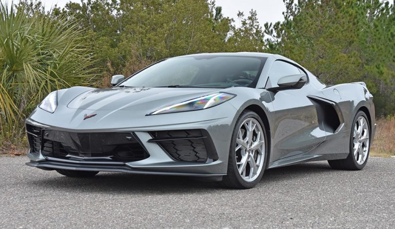 2022 Chevrolet Corvette Stingray Coupe 2LT Review & Test Drive ...