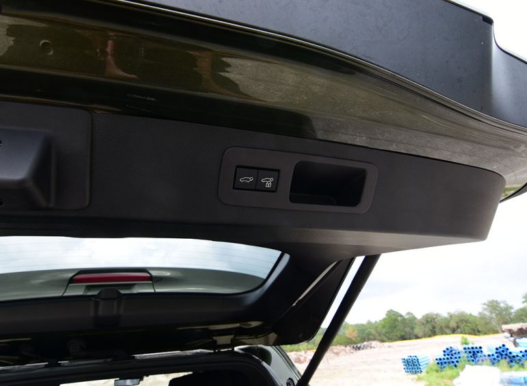 2022 Lexus LX 600 Ultra Luxury Review & Test Drive : Automotive Addicts