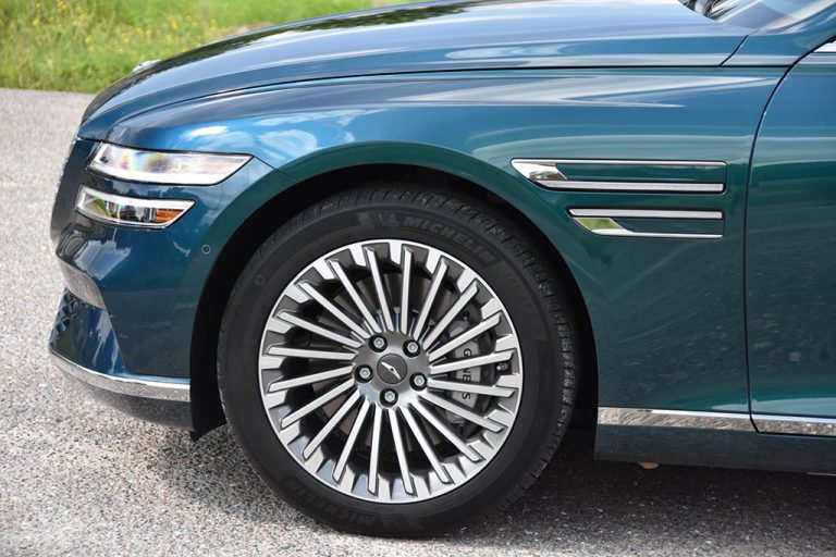 2023 Genesis G80 Electrified Review & Test Drive : Automotive Addicts