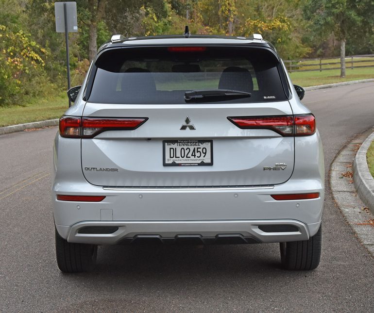 2023 Mitsubishi Outlander PHEV Review & Test Drive : Automotive Addicts