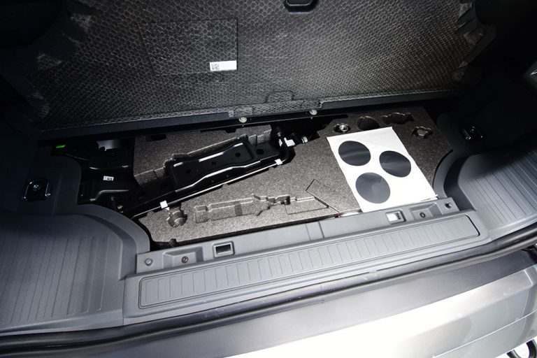 2023 Land Rover Defender 130 First Edition Review & Test Drive ...