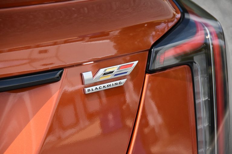 2023-cadillac-ct5-v-blackwing-rear-badge : Automotive Addicts