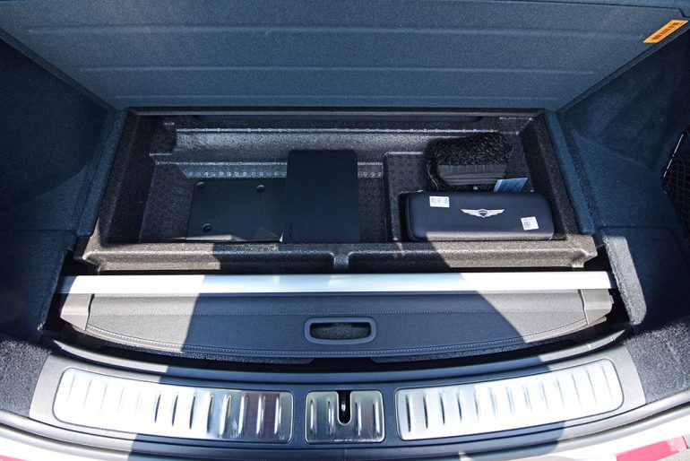 2023 Genesis Electrified GV70 AWD Prestige Review & Test Drive ...