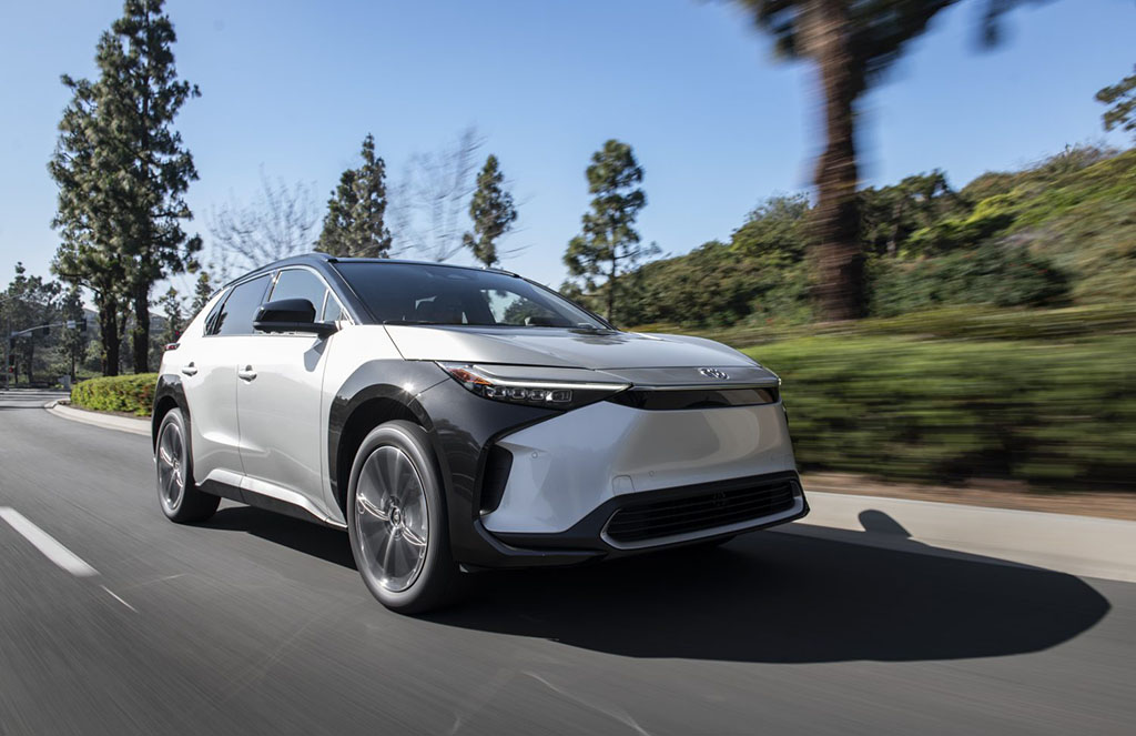 Toyota Reveals New EV Plans, Battery Tech Including 600-plus Mile ...