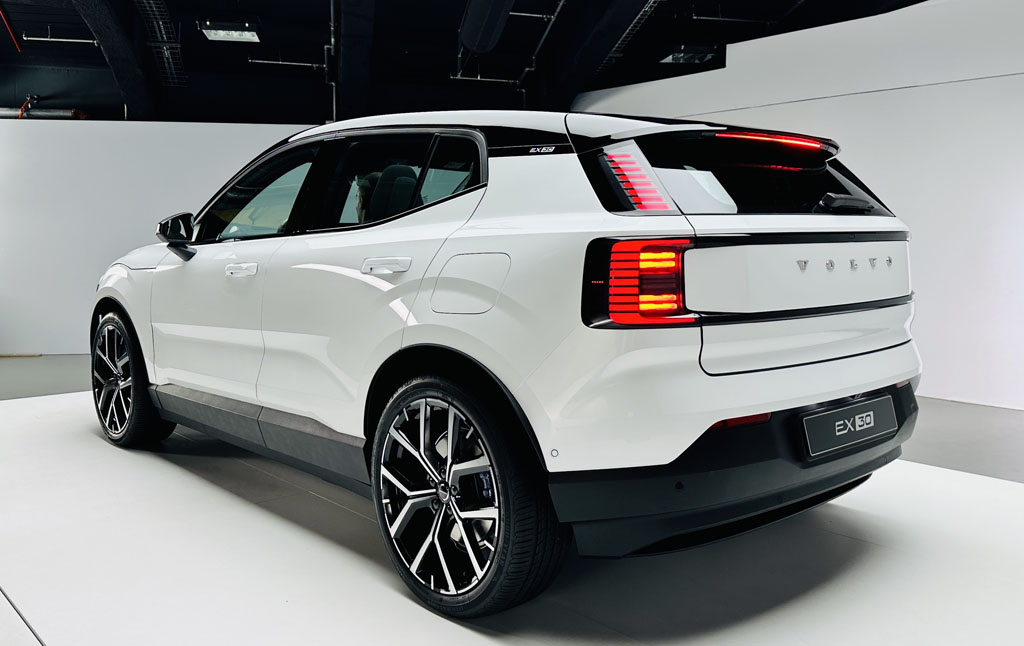 2025 Volvo EX30 All-Electric Crossover: Small in Size, Big in Performance : Automotive Addicts