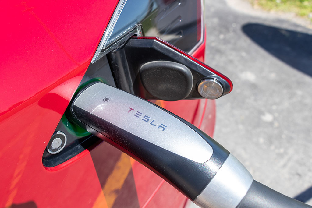 US Industry Group to Write Standards for Tesla NACS EV Plug Leading to ...