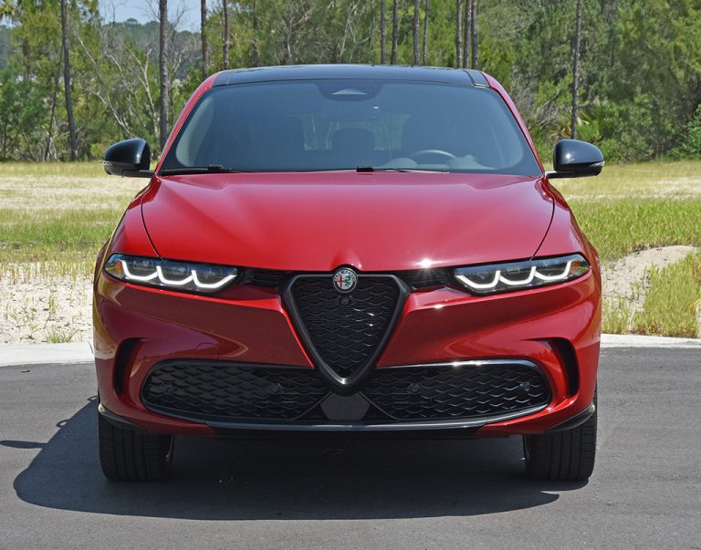 2024 Alfa Romeo Tonale Veloce AWD Review & Test Drive : Automotive Addicts